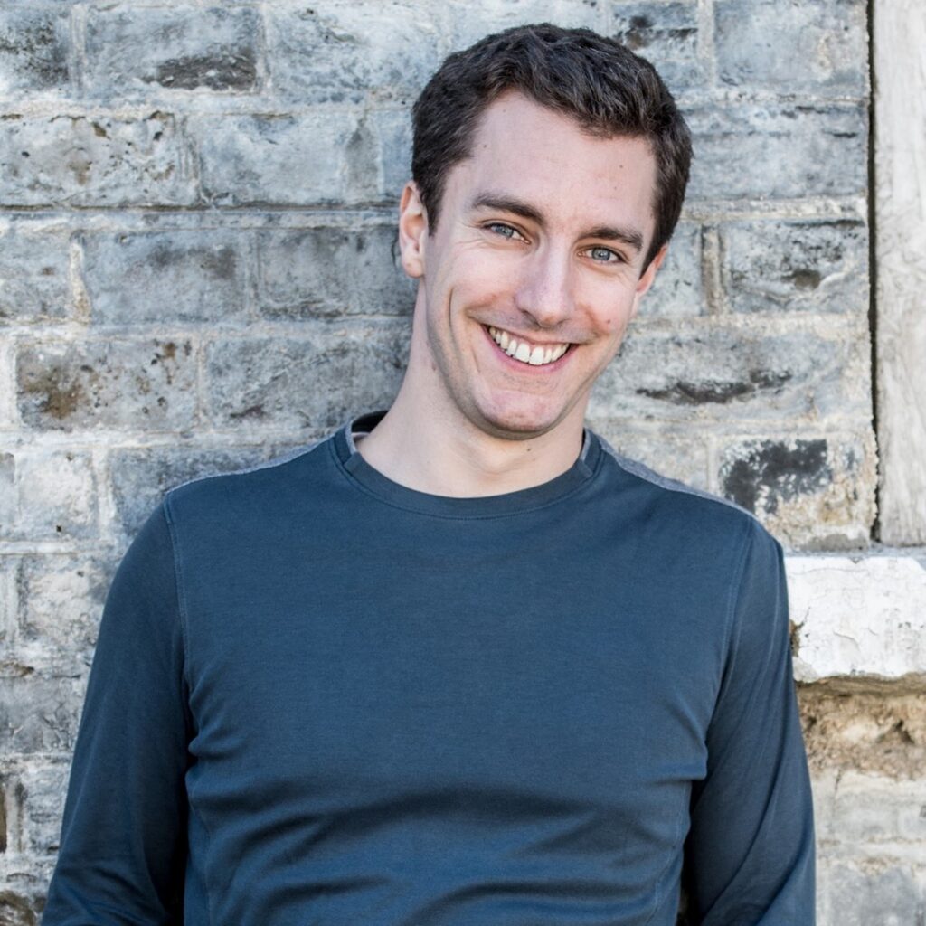 Il re pastore: Adrian Kelly Introduces the Cast and Director - Buxton ...