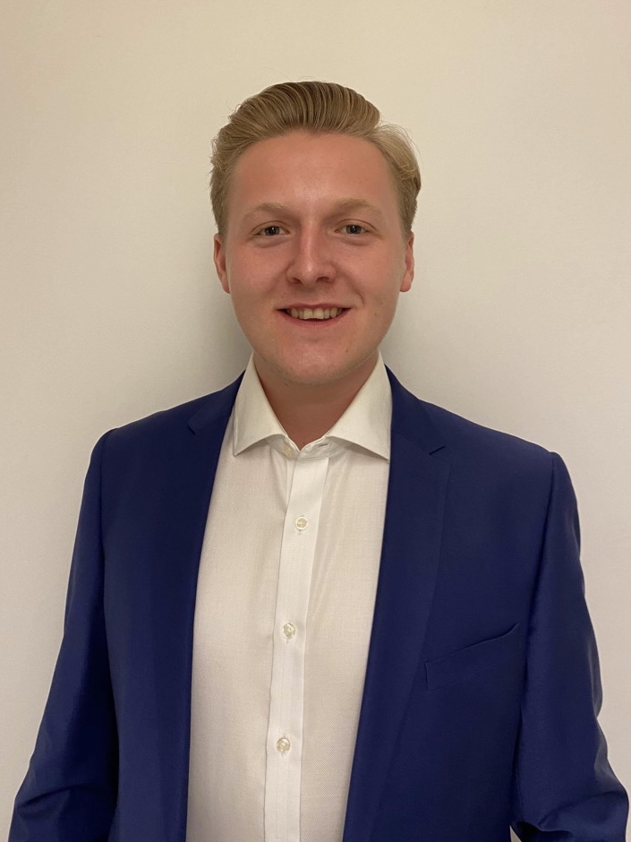 Il re pastore: Adrian Kelly Introduces the Cast and Director - News and ...